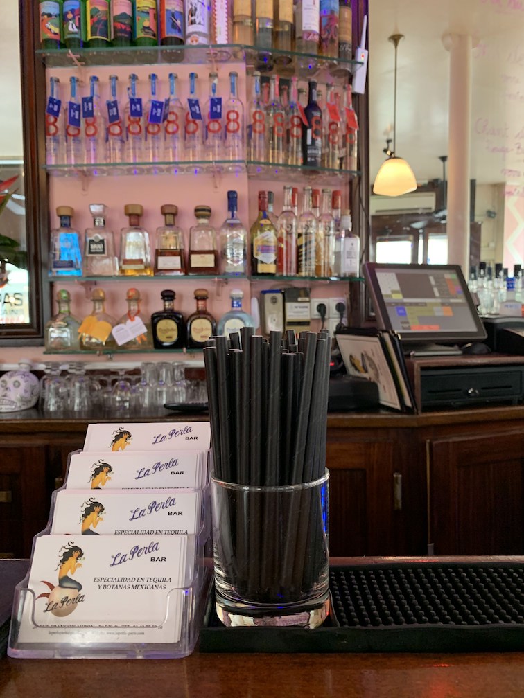 La Perla Paris English | Happy Hour Paris at La Perla Bar Paris ...