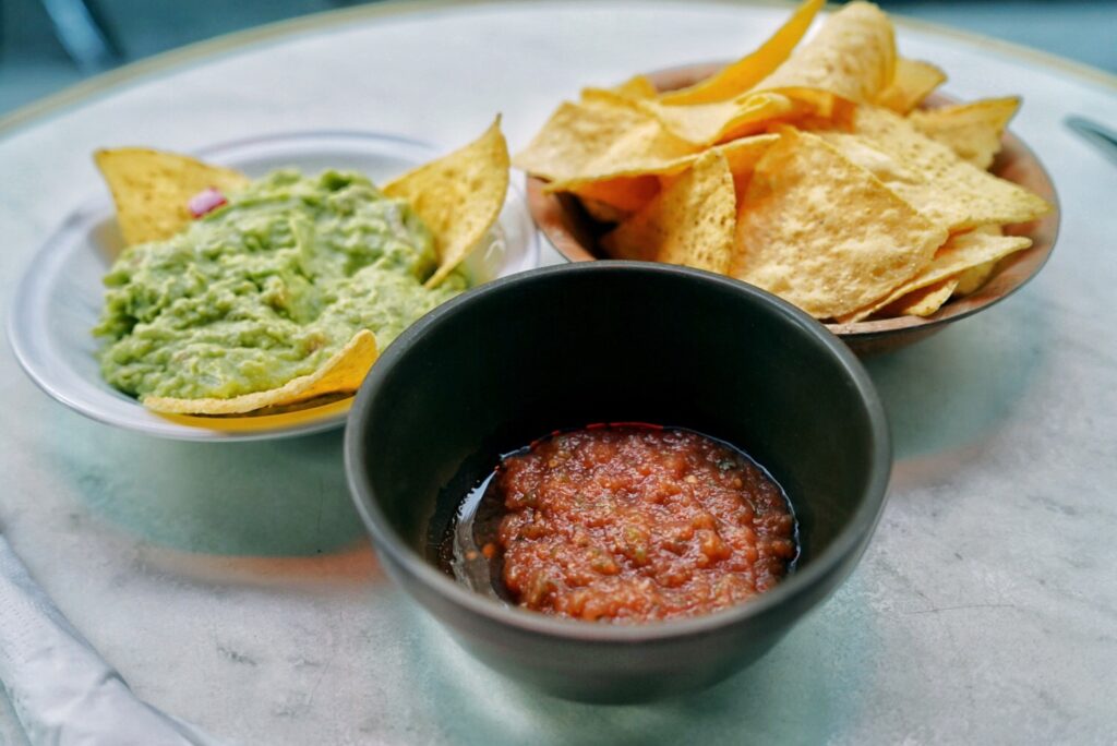 La Perla Bar Paris | Restaurant mexicain Paris, la carte tapas et plats ...